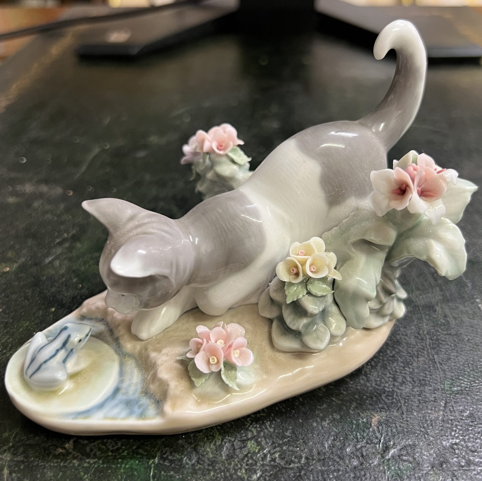 Lladro Cat and frog among flowers - South Perth Antiques & Collectables